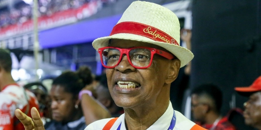 Morre aos 66 anos Quinho do Salgueiro, cantor de sambas... Morre aos 66 anos Quinho do Salgueiro, cantor de sambas...